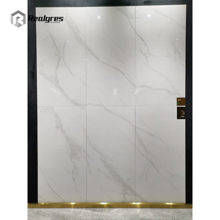 White Marble Look Porcelain Tile Bathroom | Realgres